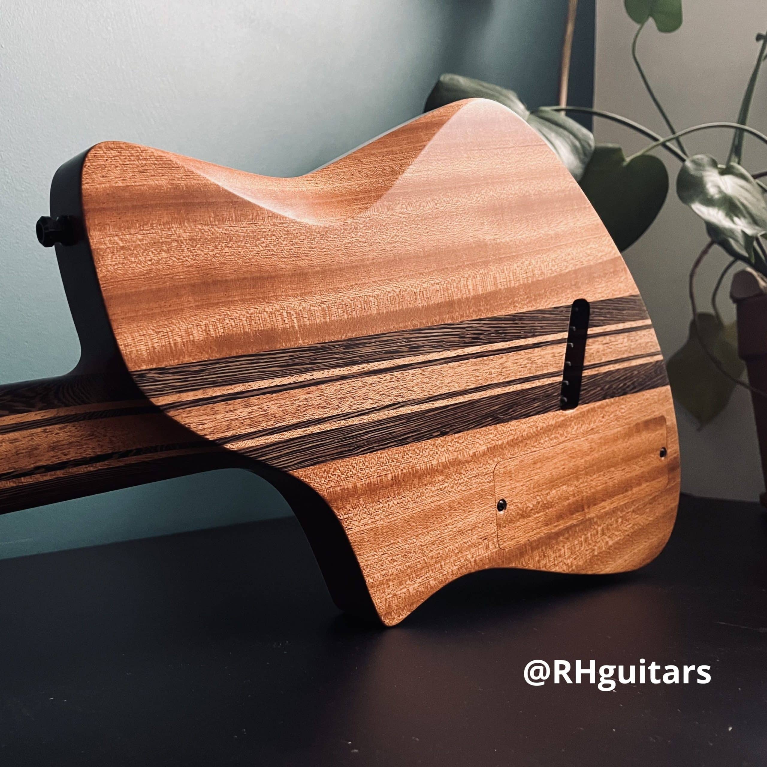 RGLS - Headless Guitar Bridge - RIVIERA - Riviera